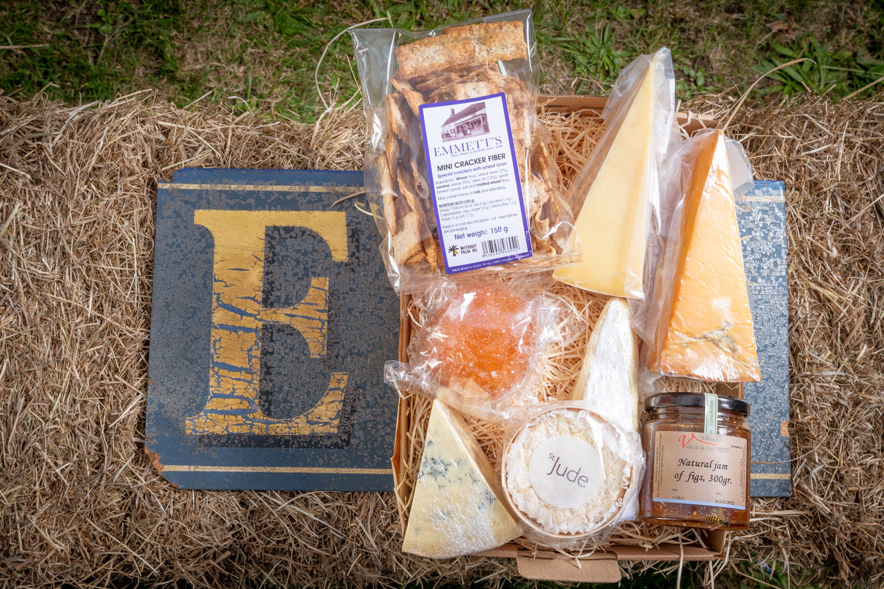 Emmettâ Cheese and Crackers Box | Emmett's Smokehouse & Fine Foods