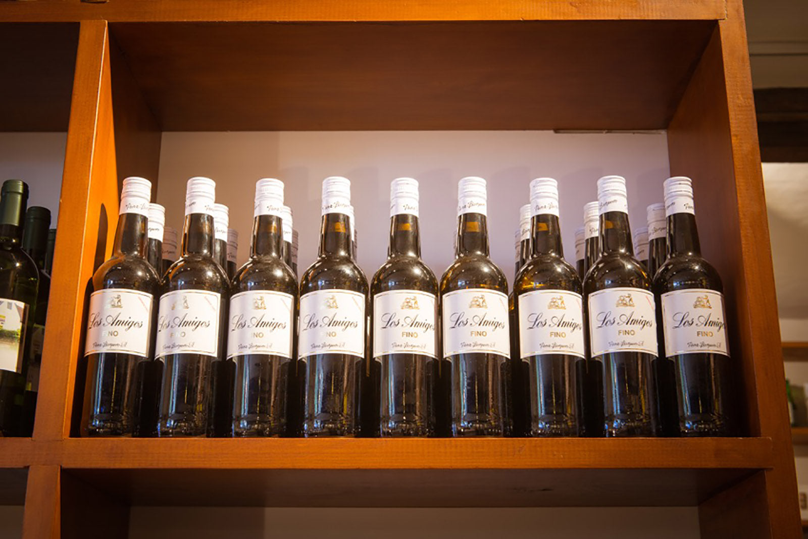 Emmettâ Cheese and Crackers Box | Emmett's Smokehouse & Fine Foods